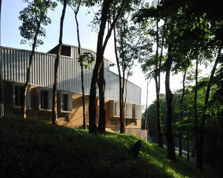 Euronor Timber Toy Factory, Poruwadanda - e-architect
