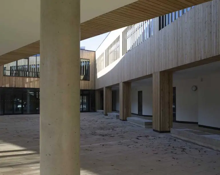 Lincoln Think Tank Building, Marks Barfield - e-architect