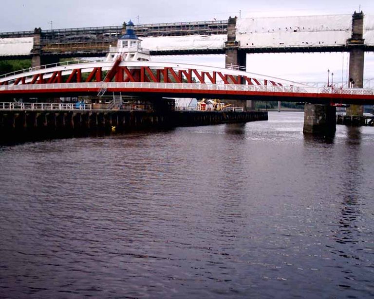 Tyne Swing Bridge - Newcastle, Gateshead - e-architect