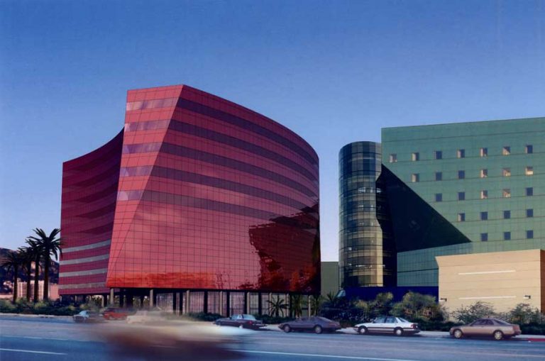 Red Building Pacific Design Center, Los Angeles - e-architect