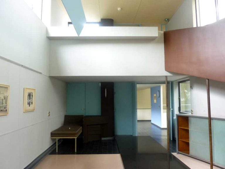 Villa La Roche Paris: Le Corbusier house - e-architect