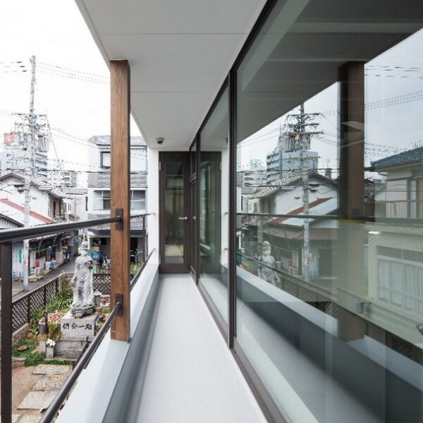 AYA House in Osaka, Japanese Home - e-architect