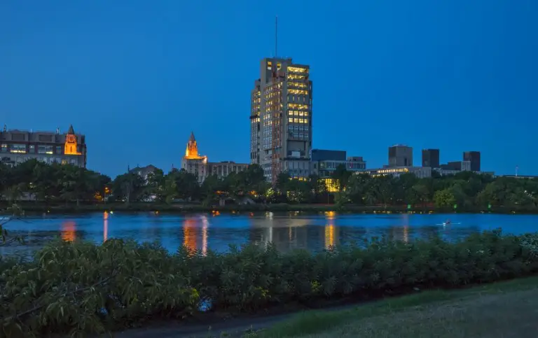Sumner M Redstone Building, Boston - e-architect