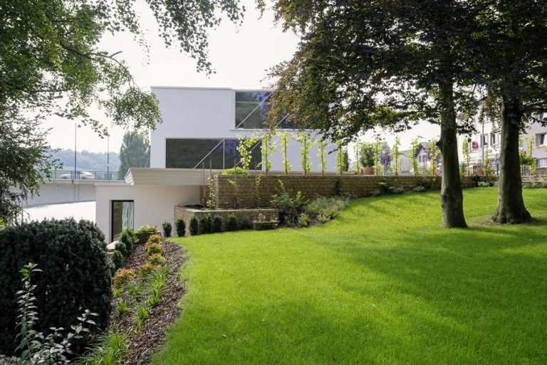 Alice Hartmann Winery, Luxembourg Building - e-architect