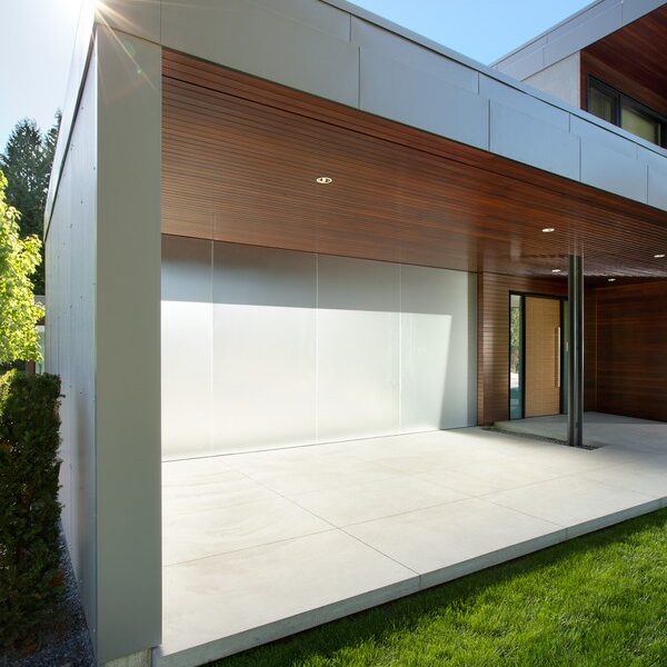 St James House in West Vancouver, British Columbia home - e-architect