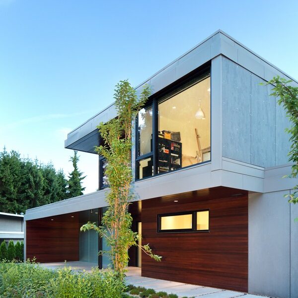 St James House in West Vancouver, British Columbia home - e-architect