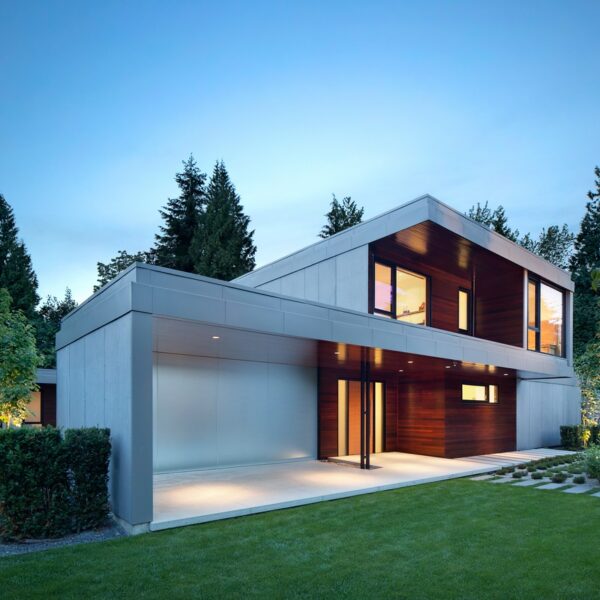St James House in West Vancouver, British Columbia home - e-architect