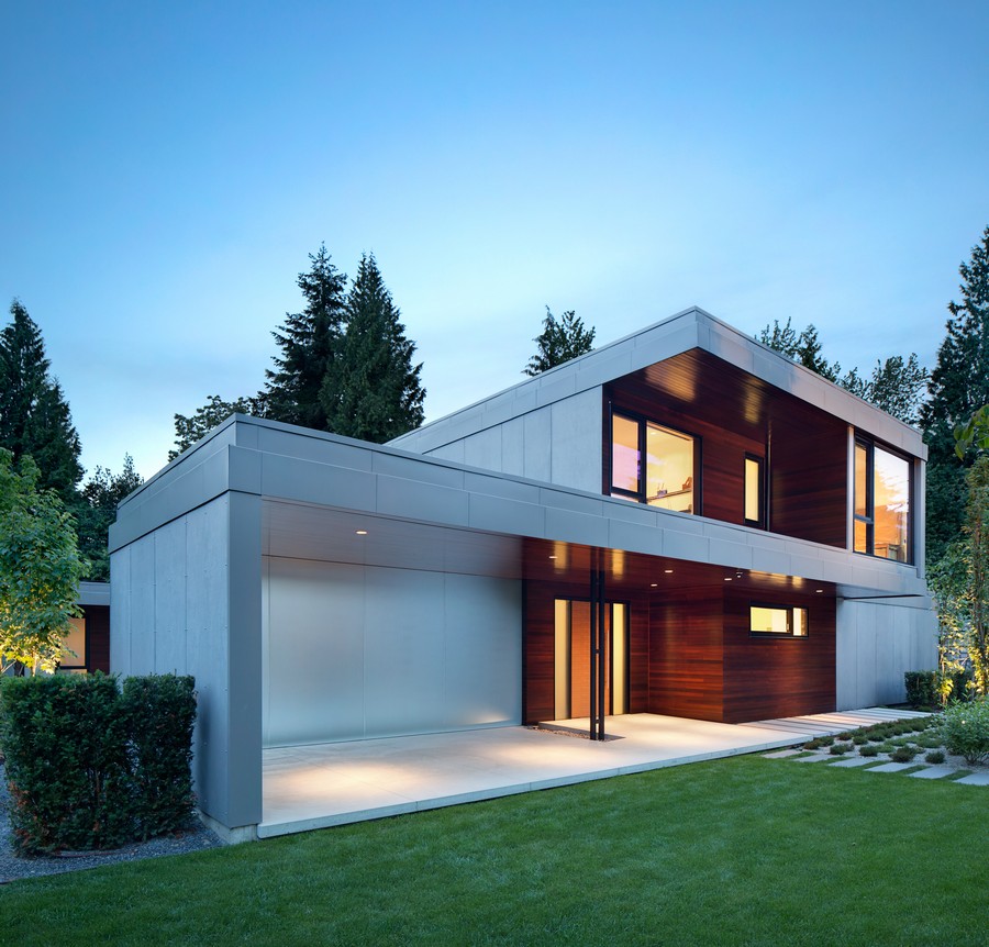 St James House in West Vancouver - e-architect