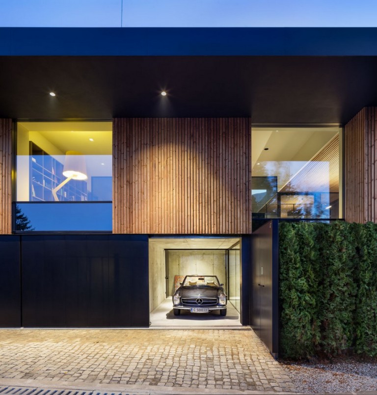 Pagoda House in Sofia, Bulgaria - e-architect
