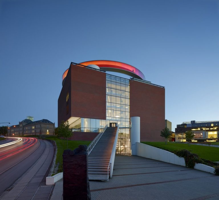 ARoS, Aarhus Kunstmuseum: Museum of Art - e-architect