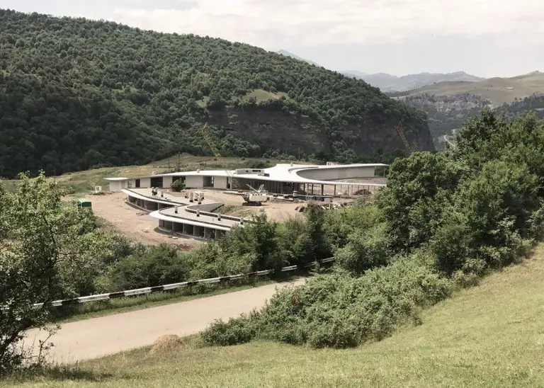 COAF Smart Center Armenia Building - e-architect