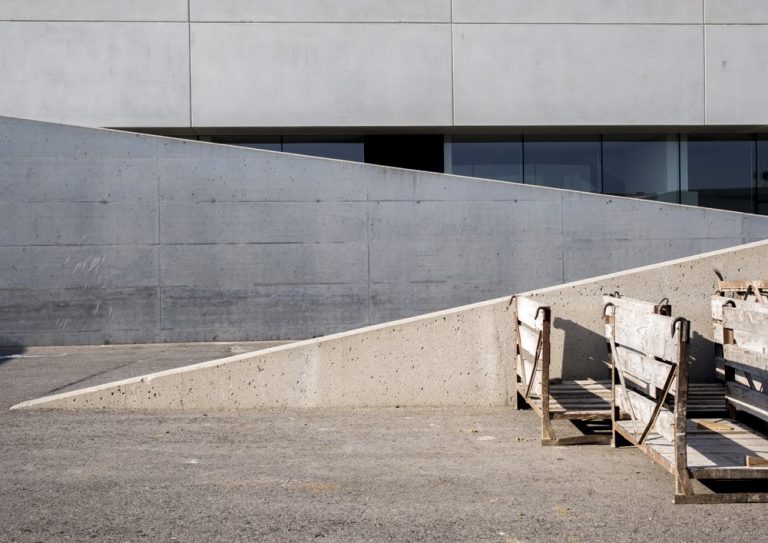 KAMP Office Building, Austria - e-architect