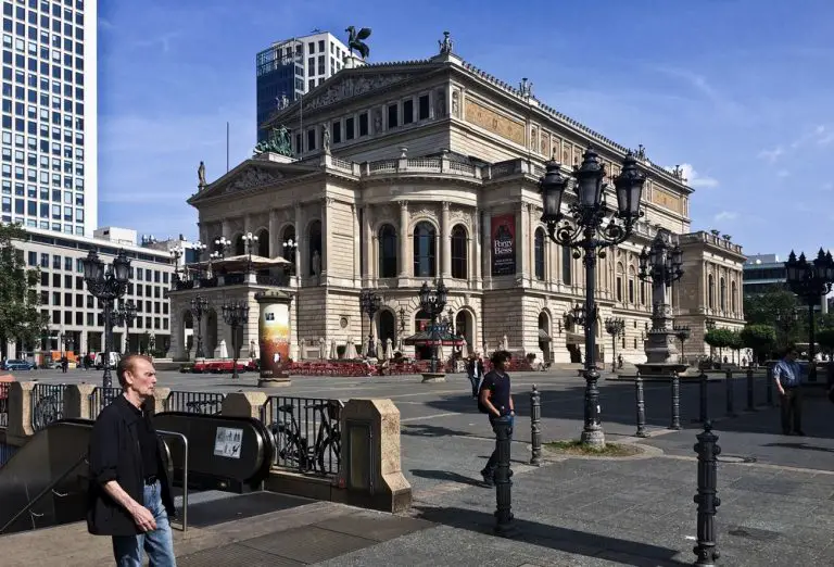 Alte Oper in Frankfurt Building - e-architect