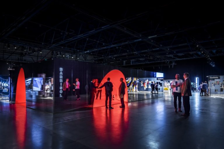 Showroom Exhibition at Helsinki Fair Centre - e-architect