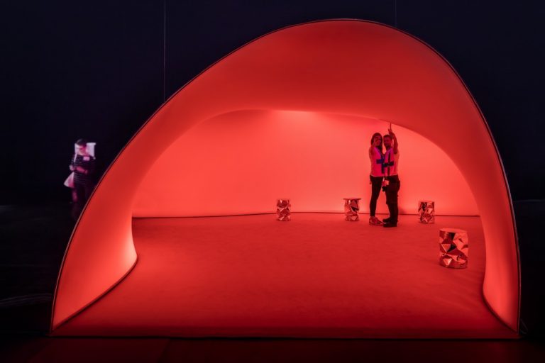 Showroom Exhibition at Helsinki Fair Centre – e-architect