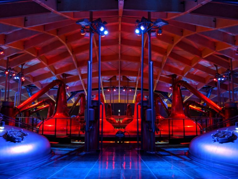 New Macallan Distillery Building, Speyside, Scotland – e-architect