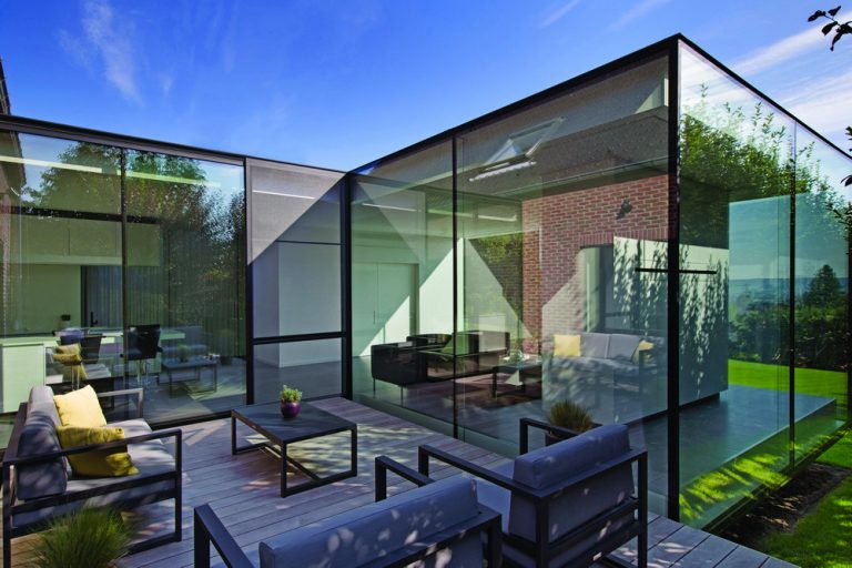 Reynaers Ultra Slim Hi-Finity Sliding Door - e-architect