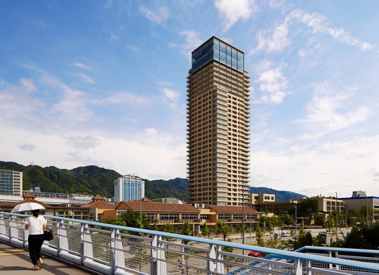 Sun City Kobe Tower, Japan Residential Building - e-architect