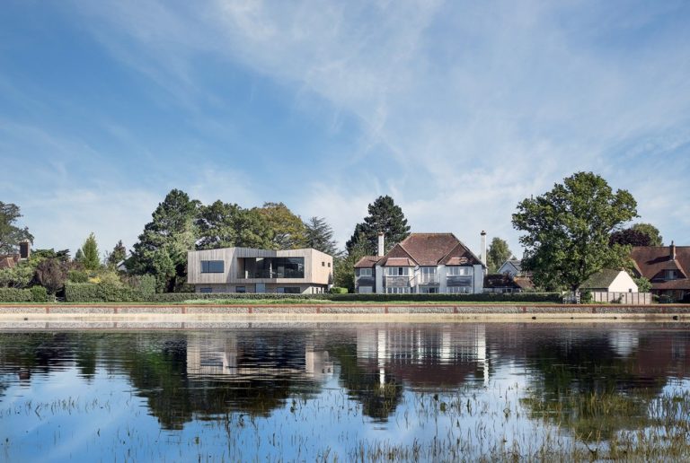 Druim House on Winchelsea Beach, East Sussex - e-architect