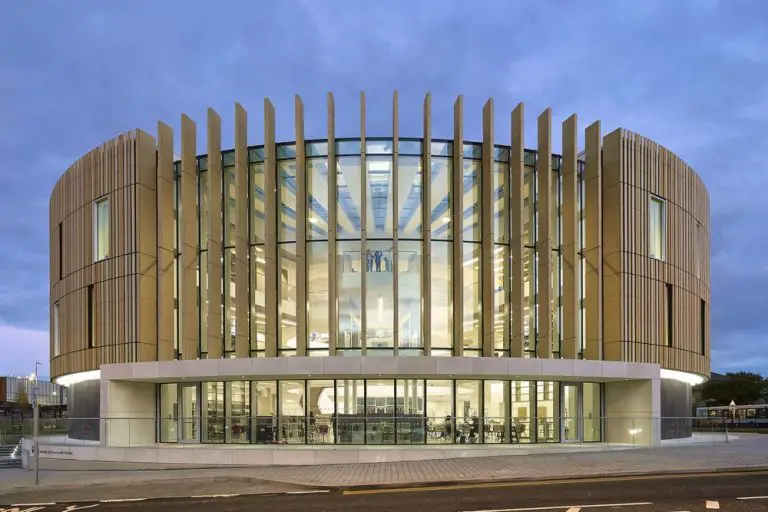 Nottingham Central Library Building - e-architect