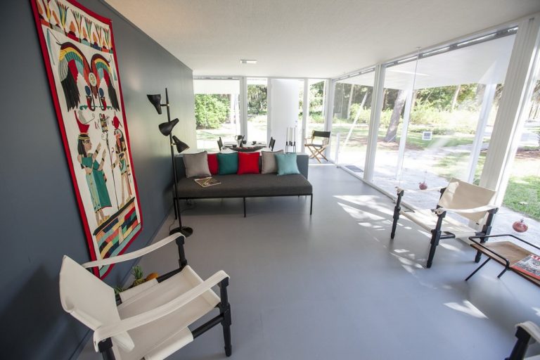 Walker Guest House in Palm Springs: Paul Rudolph - e-architect