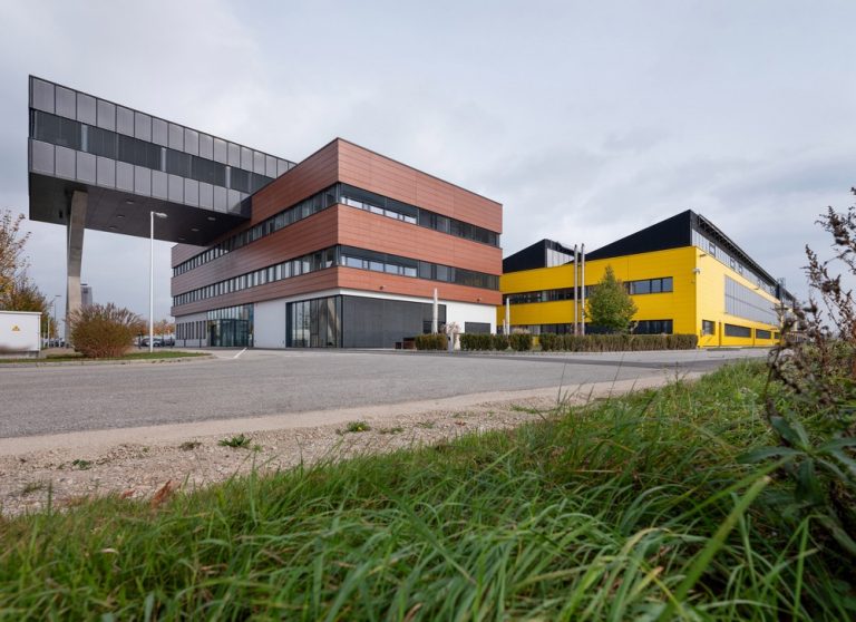 HOFER ALPHA Retail Network Eberstalzell - e-architect