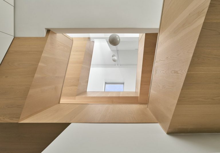 Valley Edge House in Toronto, Ontario property - e-architect