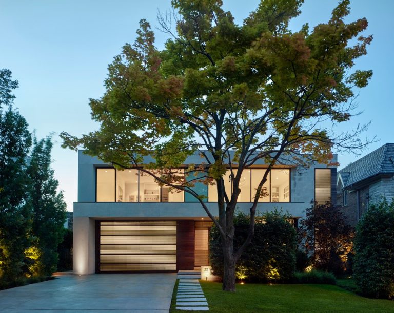 Lawrence Park Residence in Toronto, Canada - e-architect
