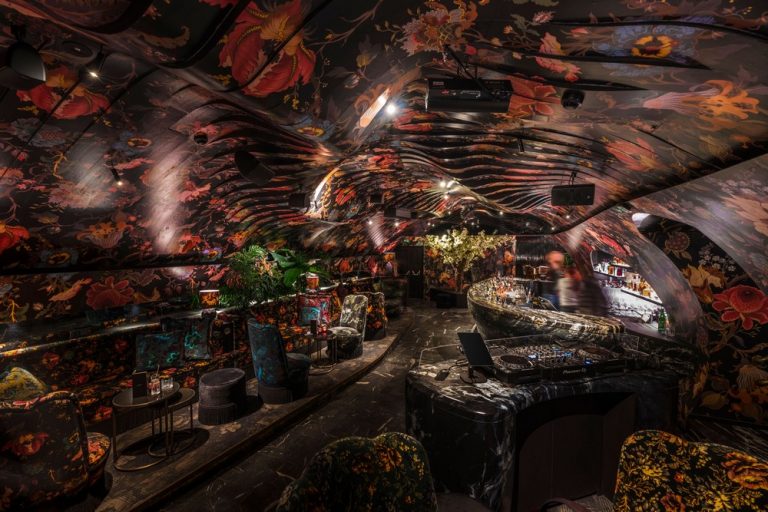 Sechser Nightclub Vienna, Cocktail Bar - e-architect