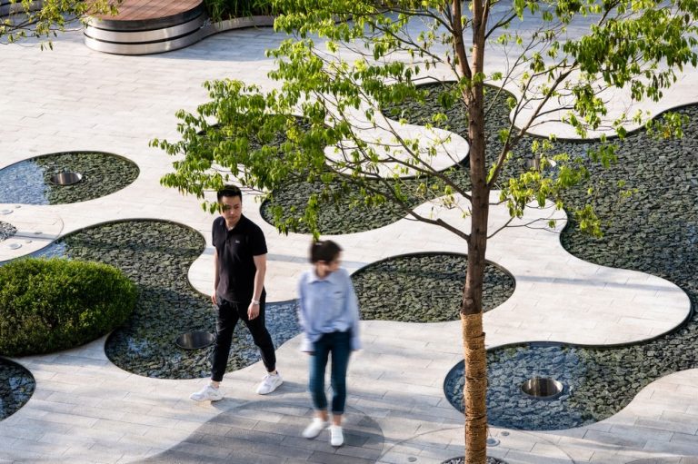 HyperLane Chengdu Development, China - e-architect