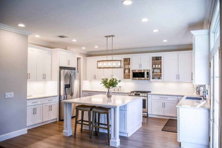Modern versus Traditional Kitchen Designs - e-architect