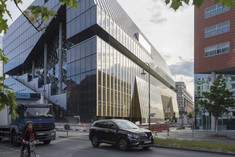 Axel Springer Building Berlin office work space - e-architect