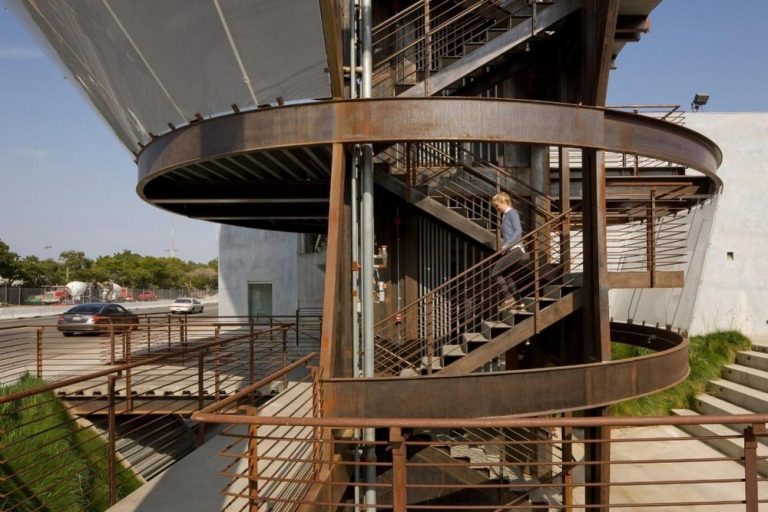 Eric Owen Moss Architects Culver City - e-architect