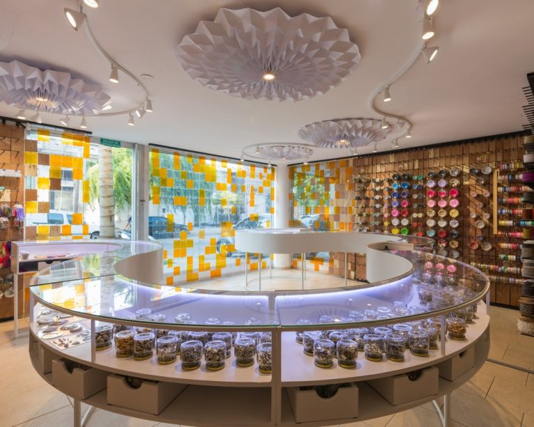 Creative Origin Shop, Villa María - e-architect