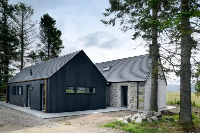 Strone Cottage, Scottish Highlands rural home - e-architect