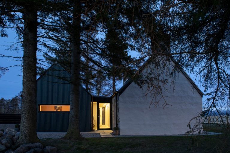 Strone Cottage, Scottish Highlands rural home - e-architect