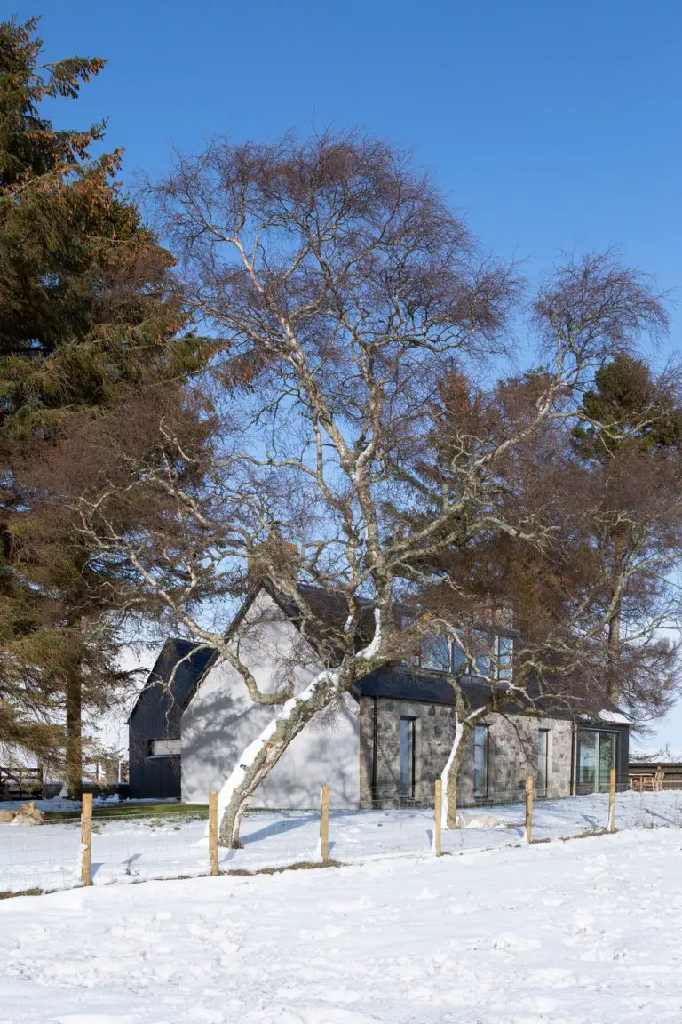 Strone Cottage, Scottish Highlands rural home - e-architect