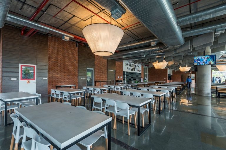 KPIT Office Interior, Pune Maharashtra - e-architect