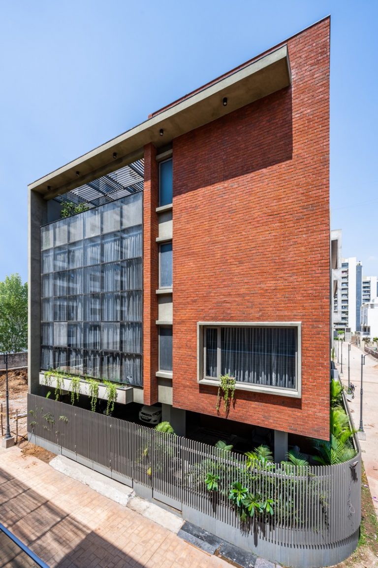 Indian houses designs, new residences in India - e-architect