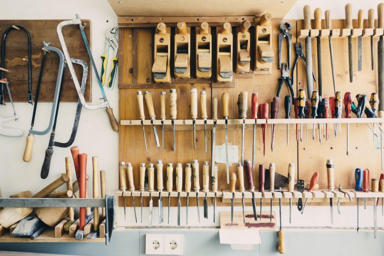 5 DIY ideas to maximize garage storage spaces - e-architect