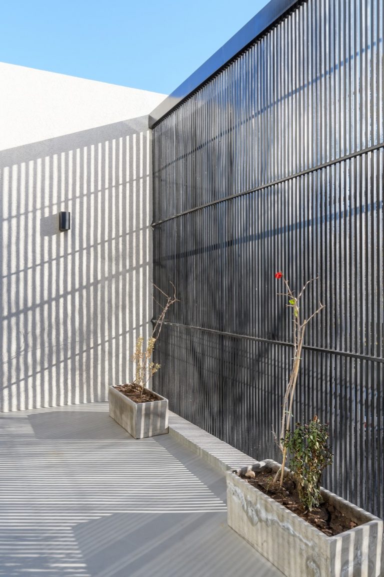 Atelier I Córdoba Argentina building - e-architect