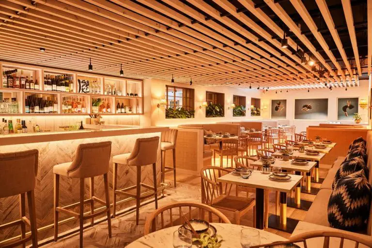 HUO Restaurant, Chelsea London - e-architect