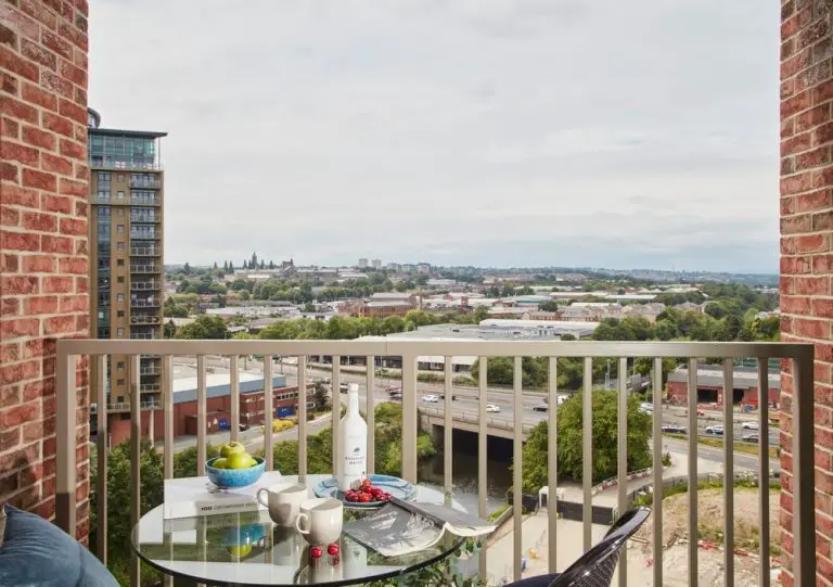 The Headline, Yorkshire Post Building Leeds - e-architect