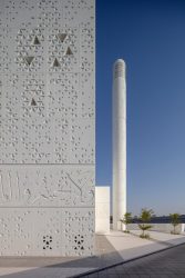 Mosque of Late Mohamed Abdulkhaliq Gargash - e-architect