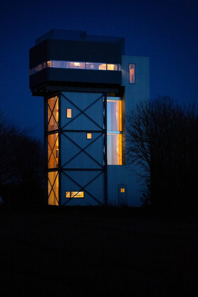 Water Tower in Norfolk by Tonkin Liu - e-architect