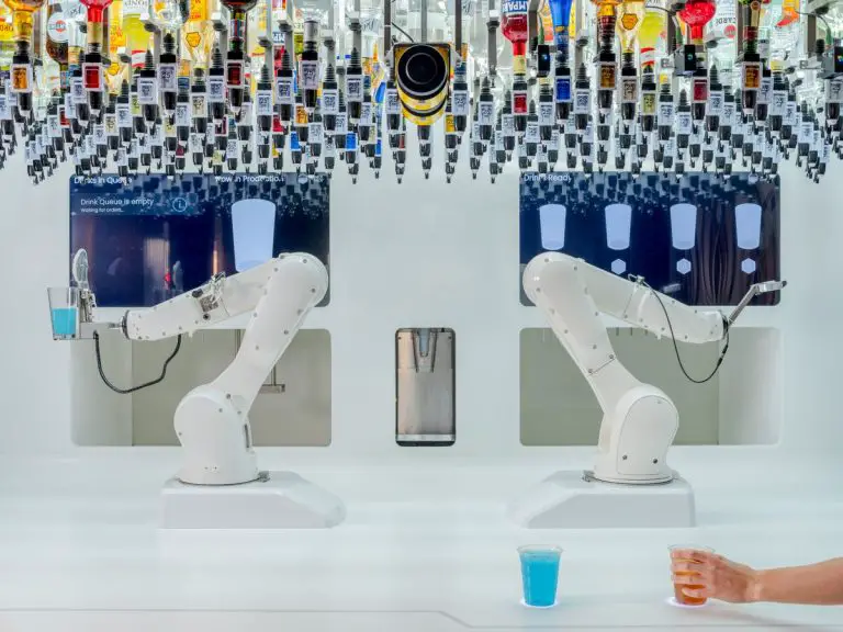 Robo Bar Amsterdam: Robotic Bartender - e-architect