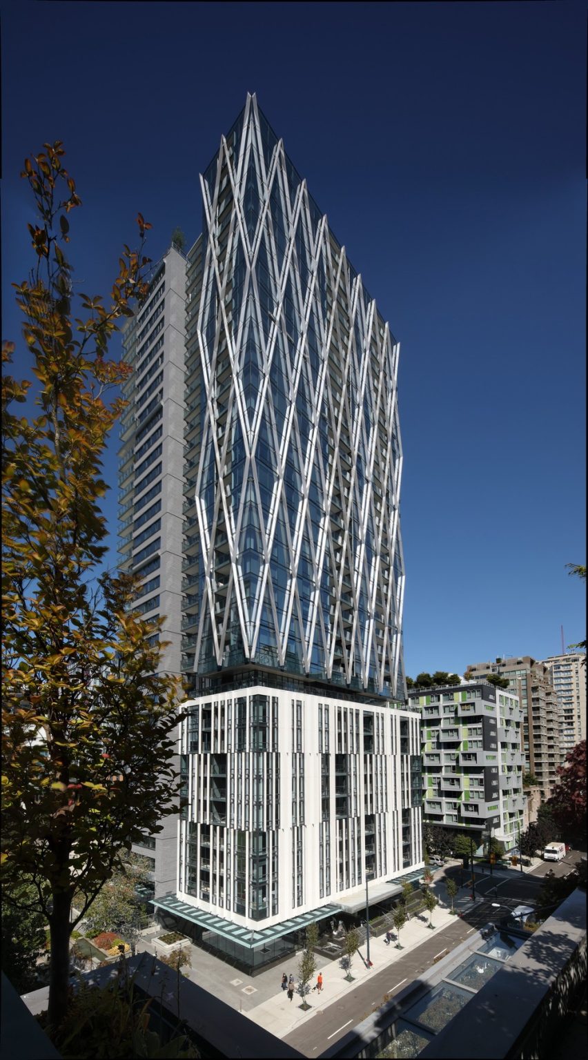 8X on the Park Vancouver building design - e-architect