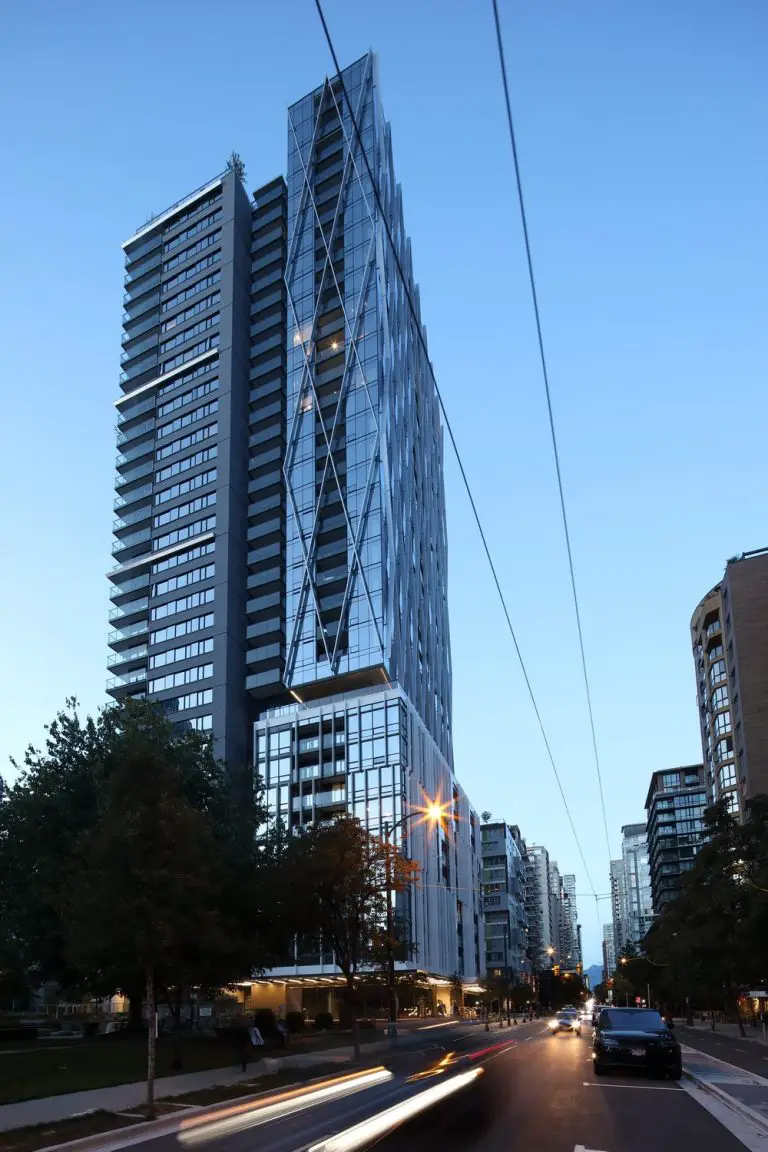 8X on the Park Vancouver building design - e-architect