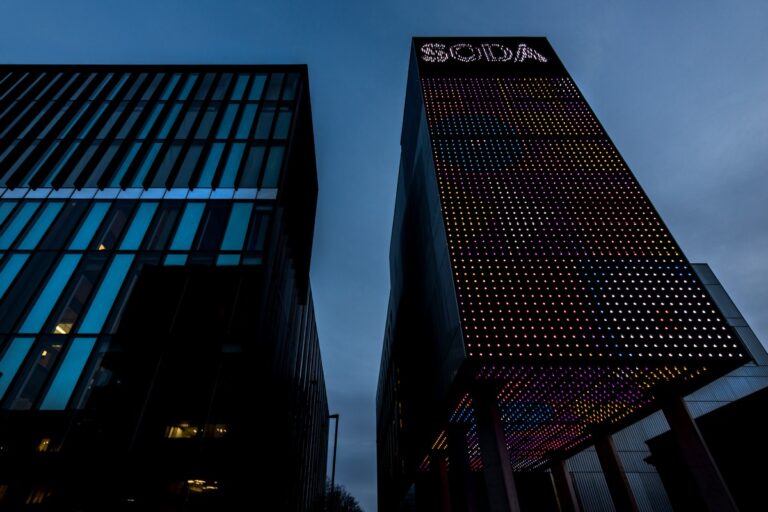 Manchester Metropolitan University School of Digital Arts - e-architect