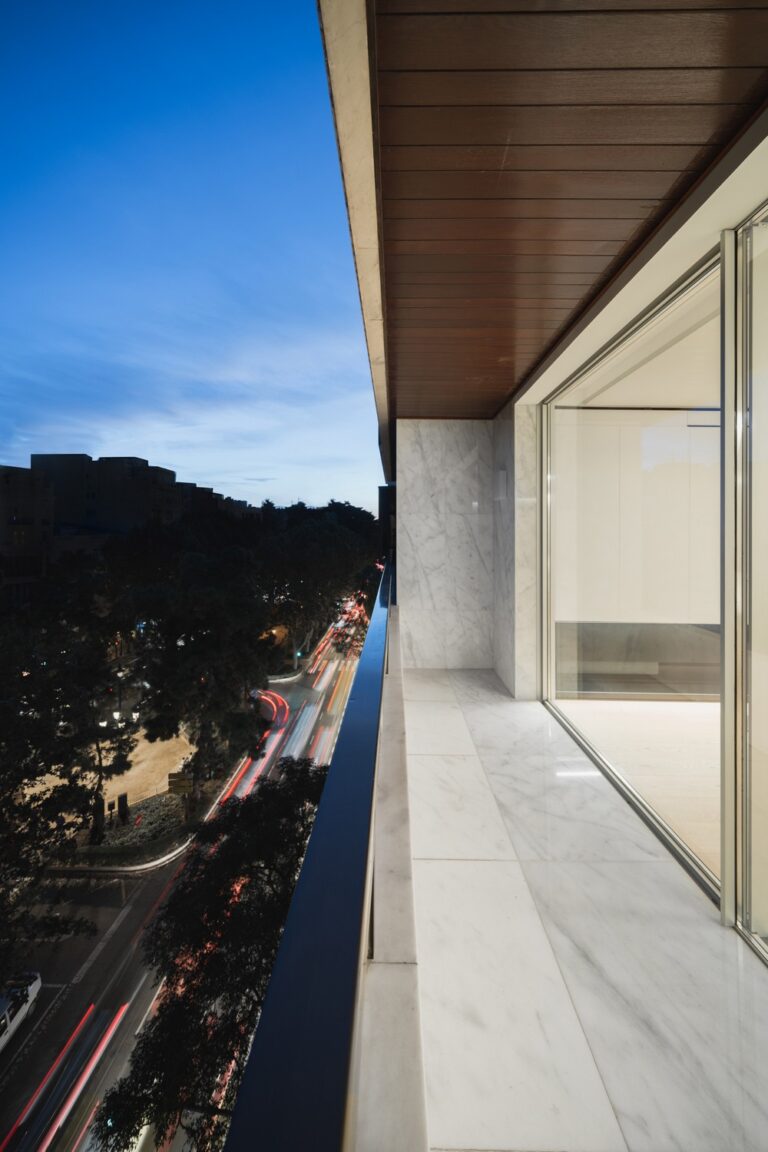 MRG Apartment, Valencia Property - e-architect